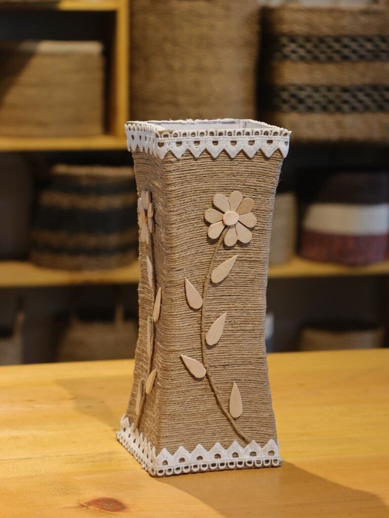 Handcrafted jute flower base - 𝐴𝑳𝐽𝑼𝑻